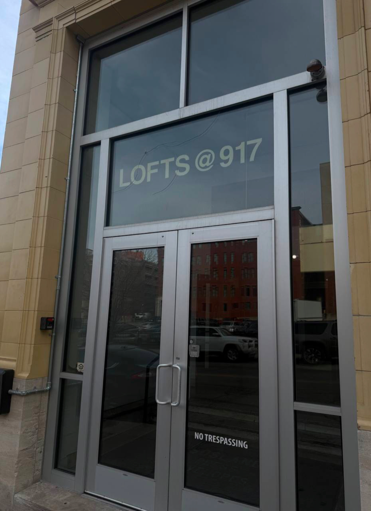 Commercial Glass Replacement – Storefront Entrance